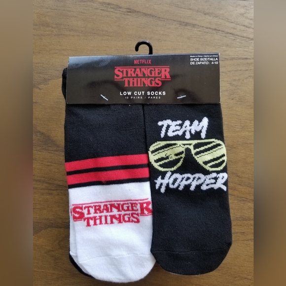 Stranger Things | Accessories | Pair Stranger Things Low Cut Socks ...